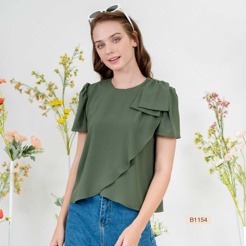 | Blouse | LINE SHOPPING