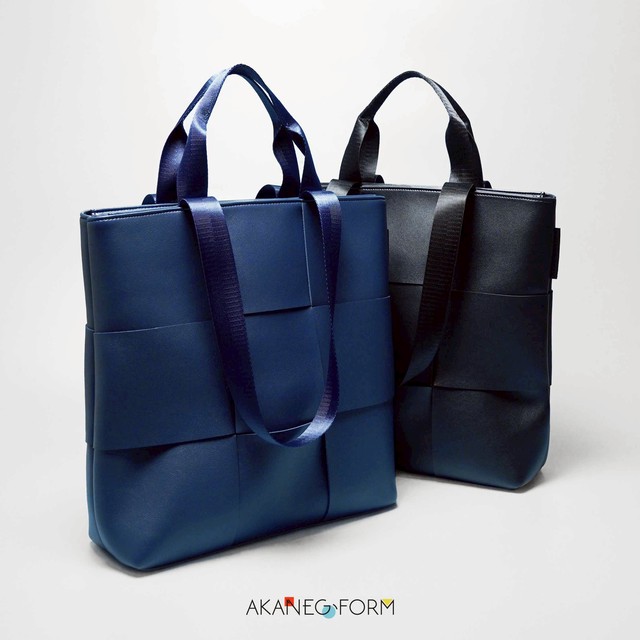 กระเป๋าถือมีซิป Akaneg Form | LINE SHOPPING