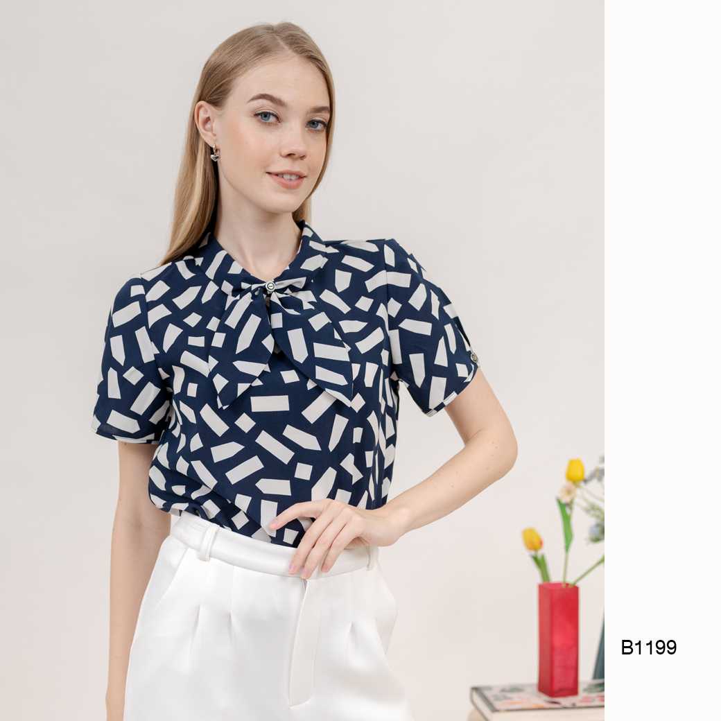 | Blouse | LINE SHOPPING