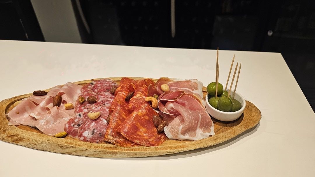 Mix Italian cold cuts Set M (120gr./set) | LINE SHOPPING