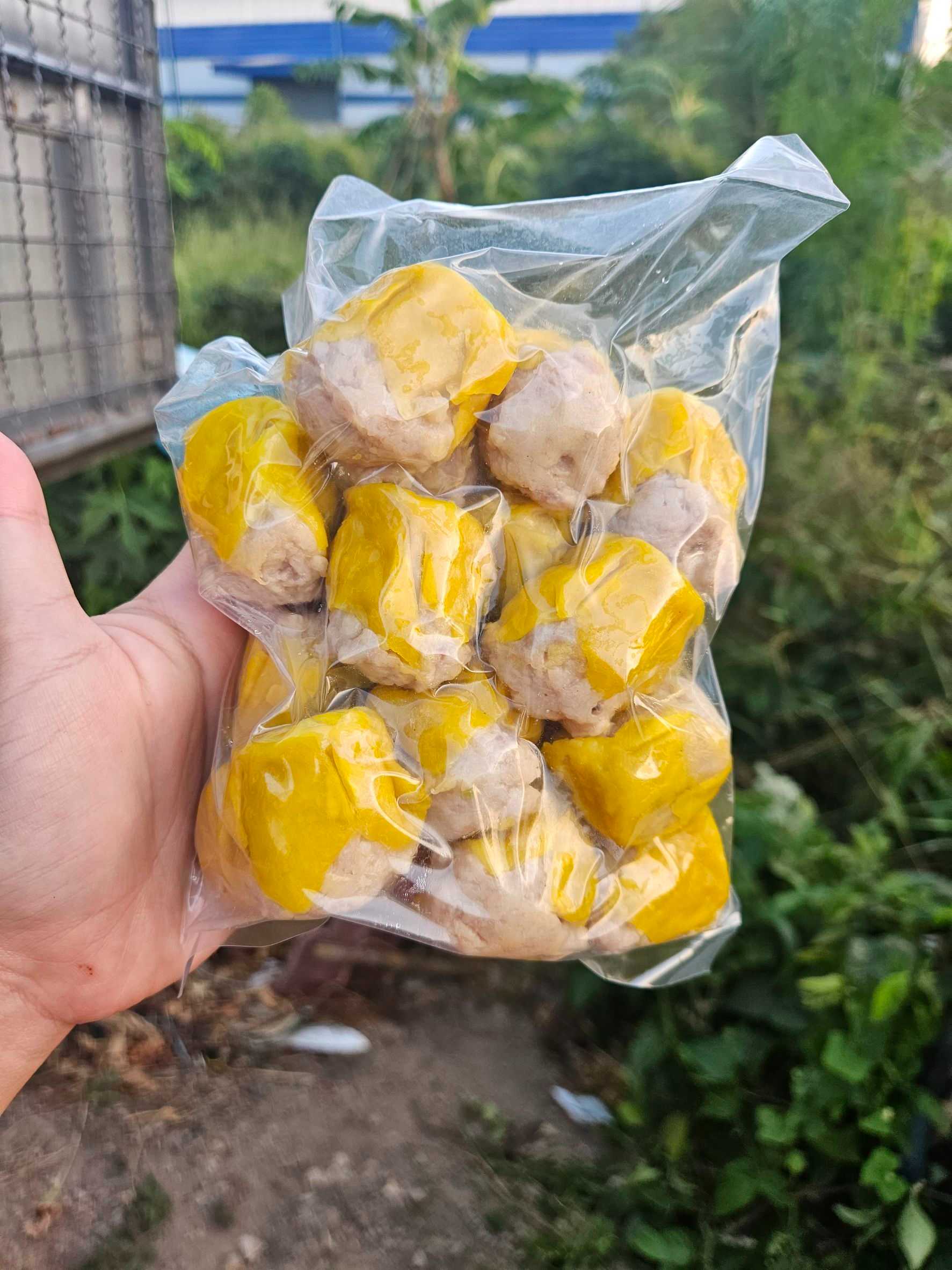 (เกี๊ยวเหลือง) ขนมจีบเกี๊ยวเหลือง 20ชิ้น 450g/p x 10p/หิ้ว (ส่ง 20+ 47 บาท)(ส่ง 10+48 บาท ...