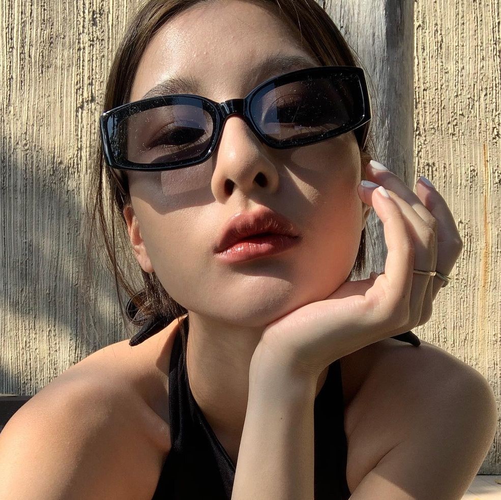 | Sunglasses | LINE SHOPPING
