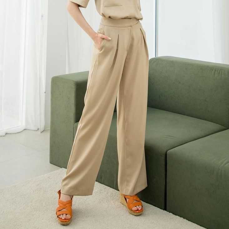 | FEM PANTS กางเกงขายาวผ้า silk duchess | LINE SHOPPING