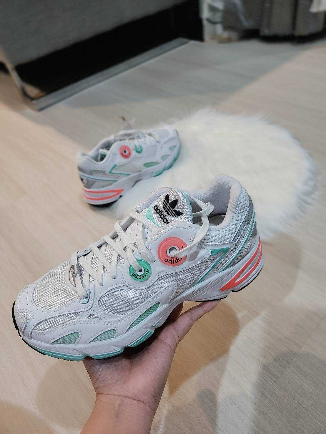 Adidas ASTIR | LINE SHOPPING