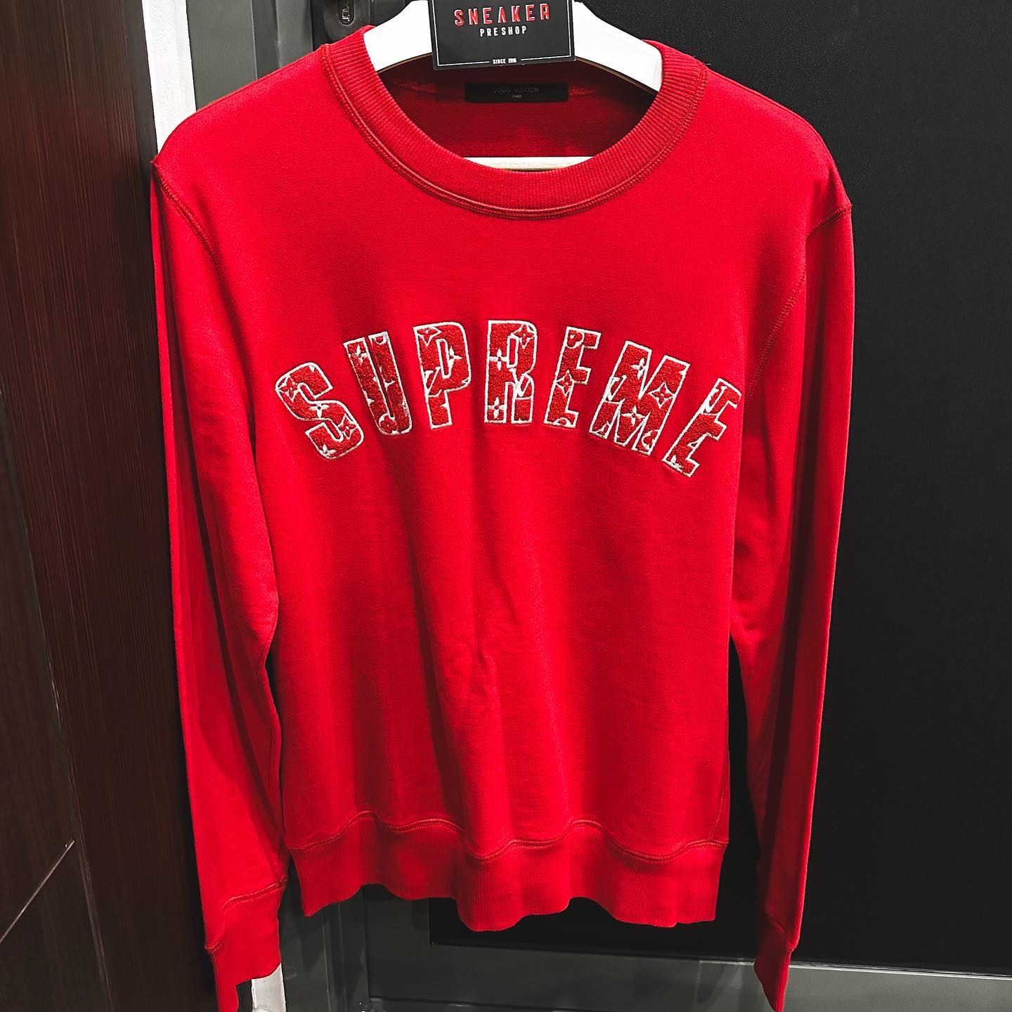 Supreme x Louis Vuitton Logo Crewneck | LINE SHOPPING
