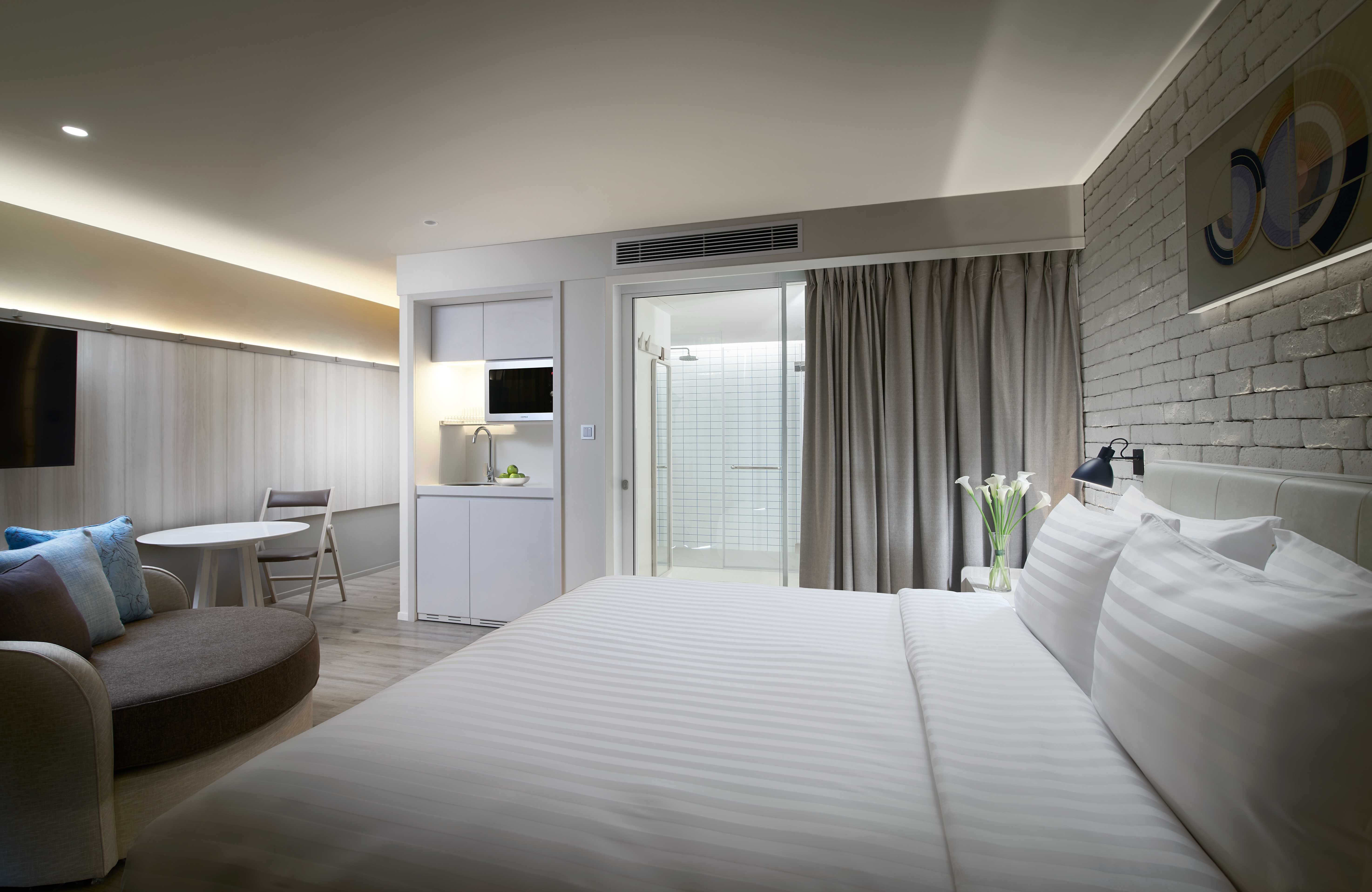 | 3-Night Stay Offer | LINE SHOPPING