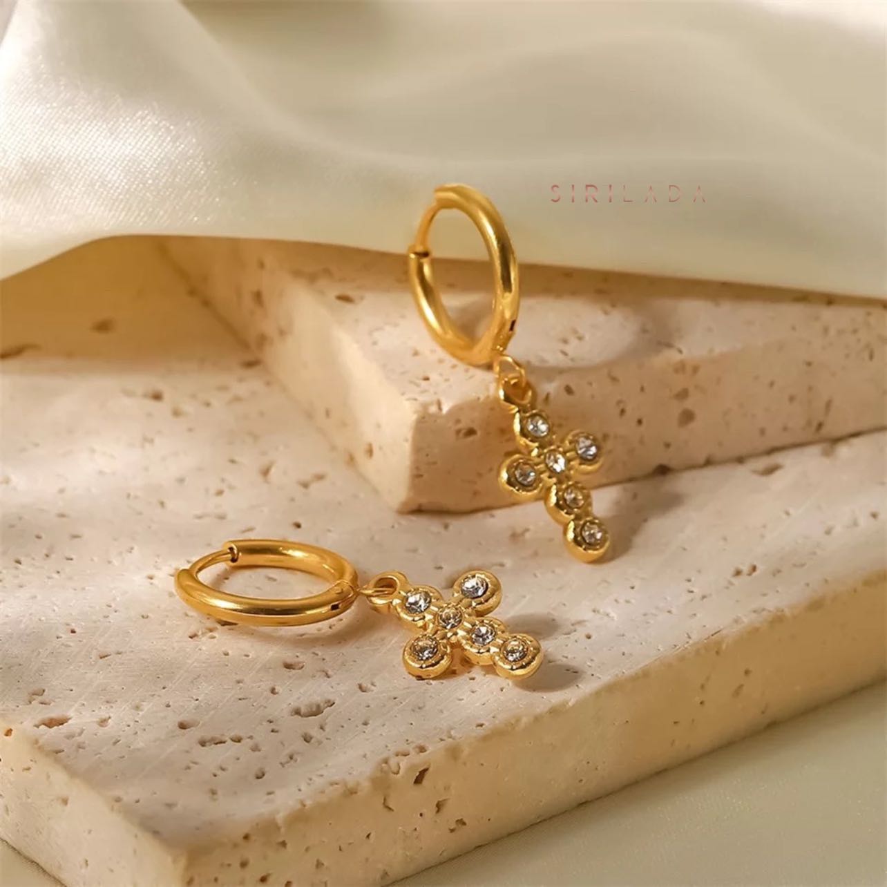 Cross Earring | LINE SHOPPING
