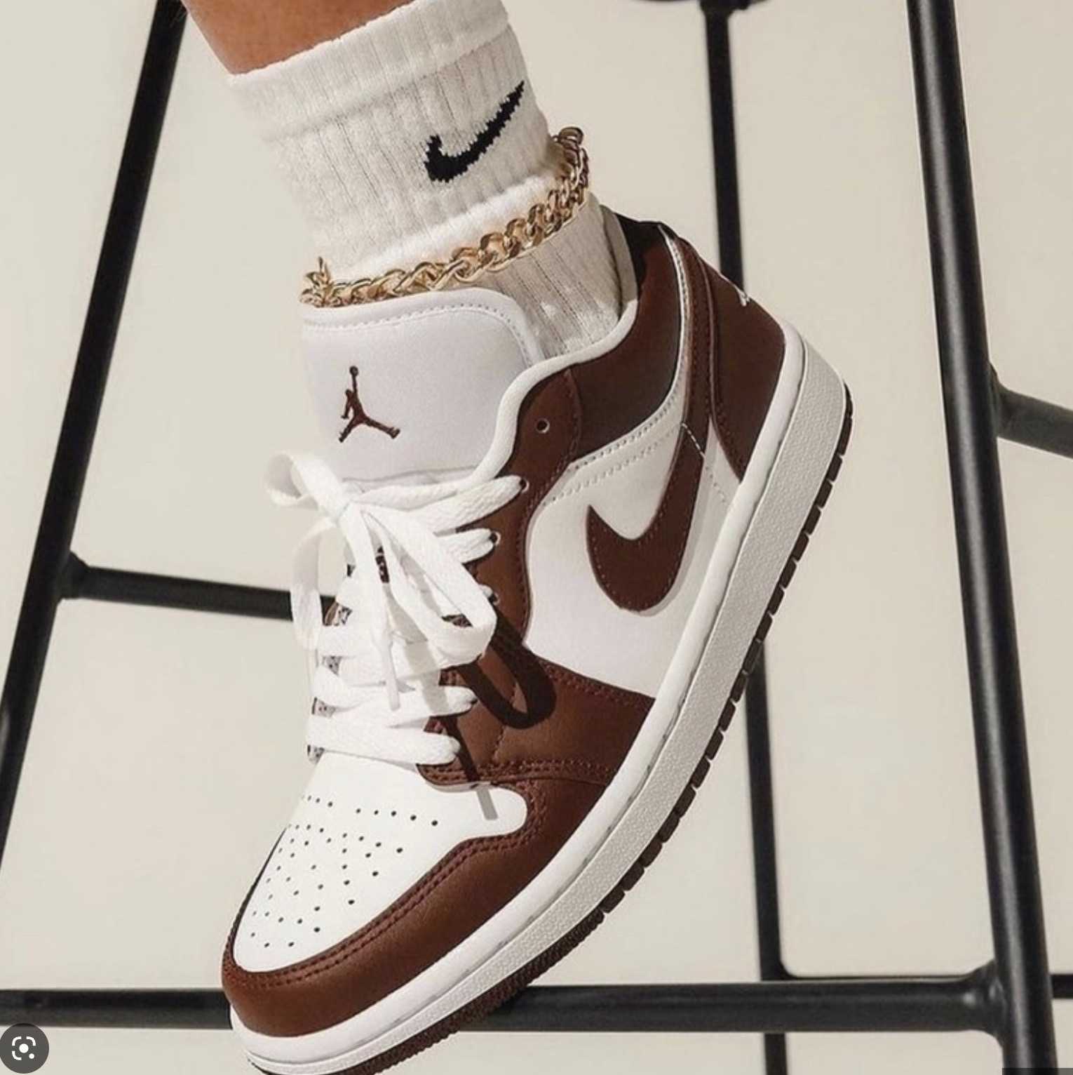 | Jordan | LINE SHOPPING