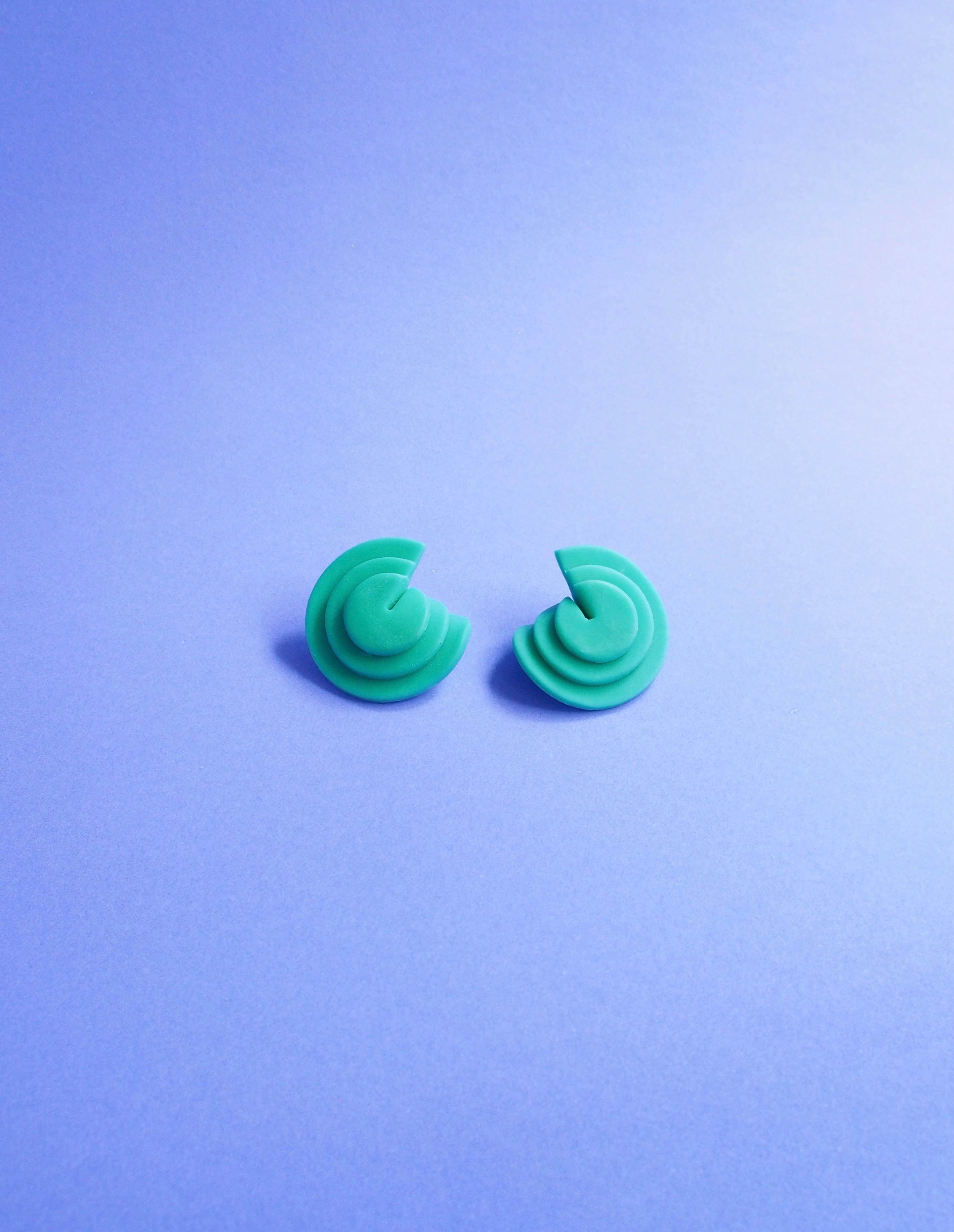 | Collyn | LINE SHOPPING