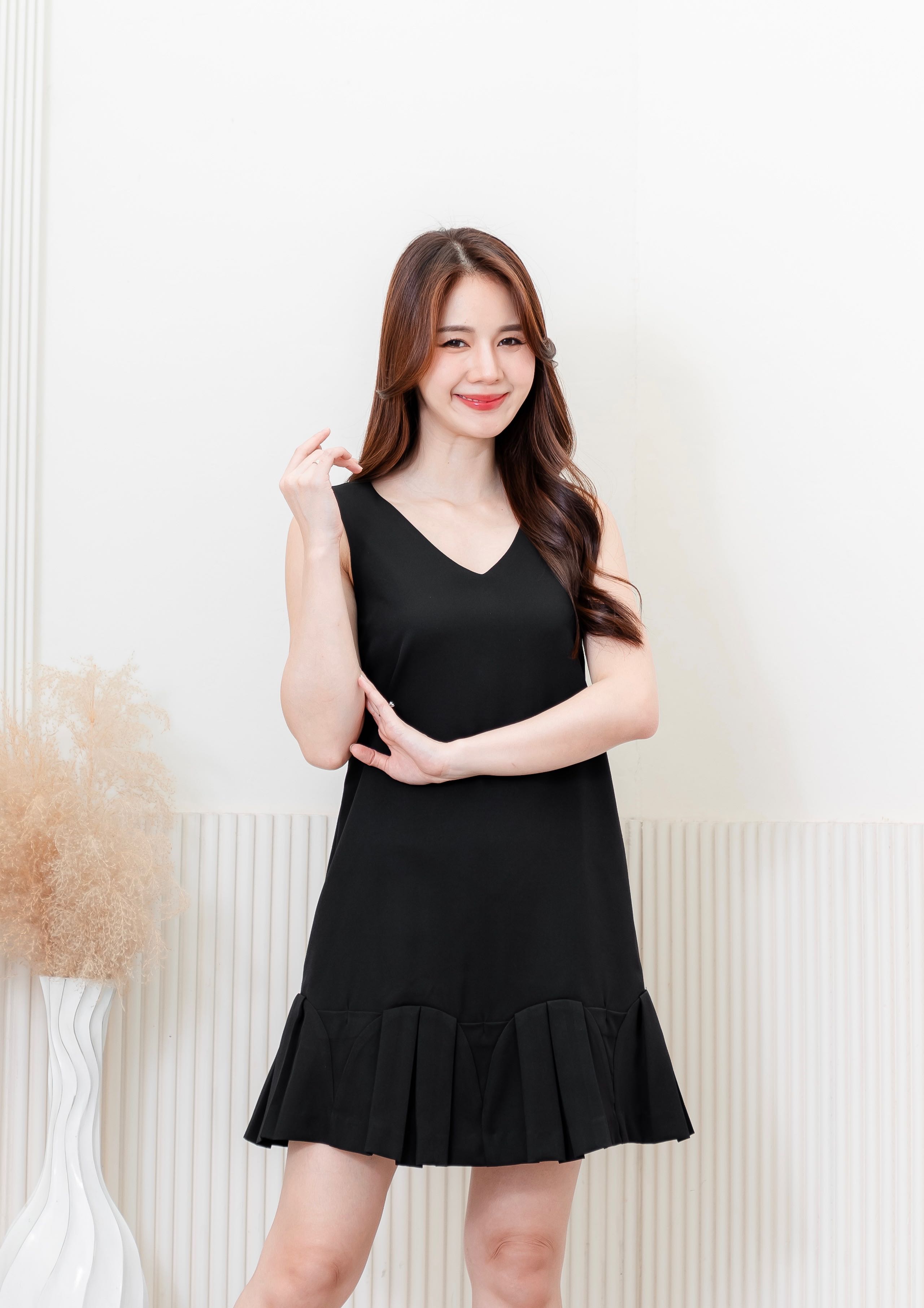 Mona Dress - Black | LINE SHOPPING