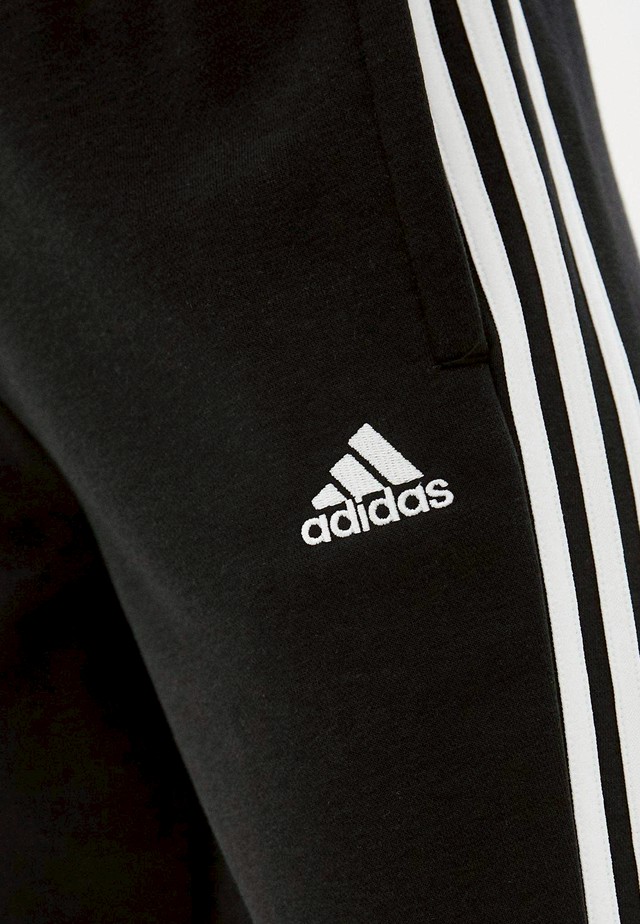 Adidas Originals adicolor three stripes | LINE SHOPPING